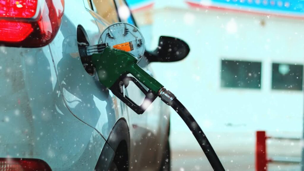 How To Effectively Remove Gasoline Stain From Car Paint | Step-By-Step ...